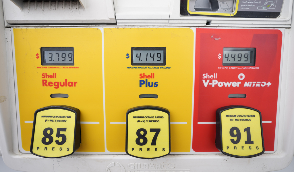 Why are gas prices rising? Experts point to extreme heat and oil ...
